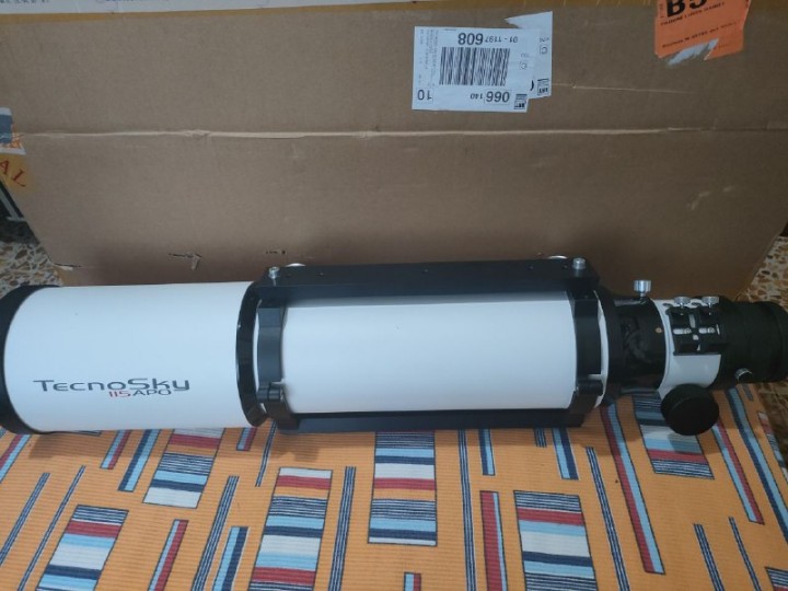 VENDO: Tecnosky 115 APO Tripletto con spianatore / riduttore 0.80x (IN GARANZIA) | Astrosell