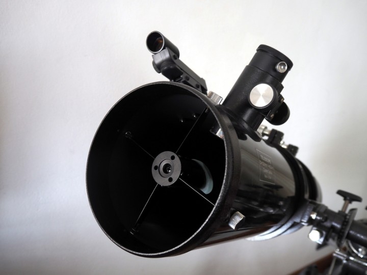 VENDO: Skywatcher Explorer 130P - EQ2 motorizzata in AR | Astrosell